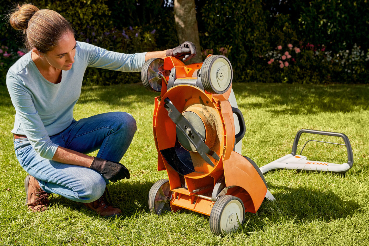 Comment Nettoyer une Tondeuse à Gazon: Guide Complet - STIHL Comment Nettoyer une Tondeuse à Gazon: Guide Complet - STIHL
